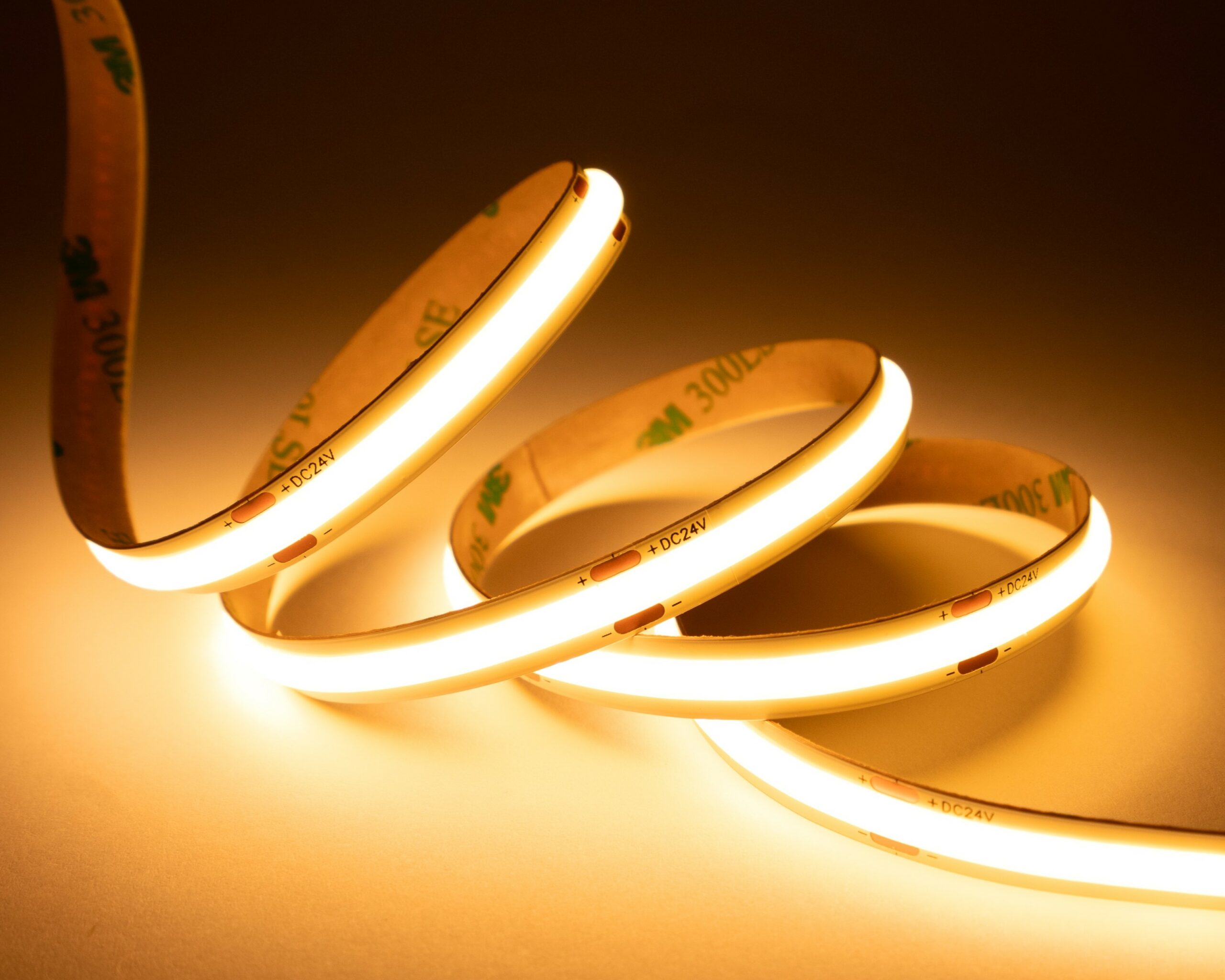 Taśma LED COB 2200K 480 LED 10W 800lm CRI>90 IP33 24V zoomLED® - Kingled.pl